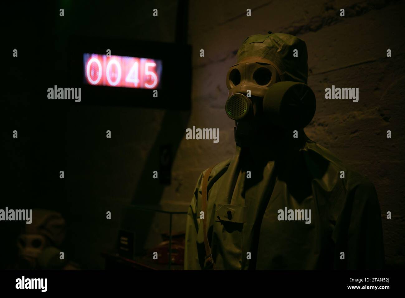Wear protection suit nuclear hi-res stock photography and images - Alamy