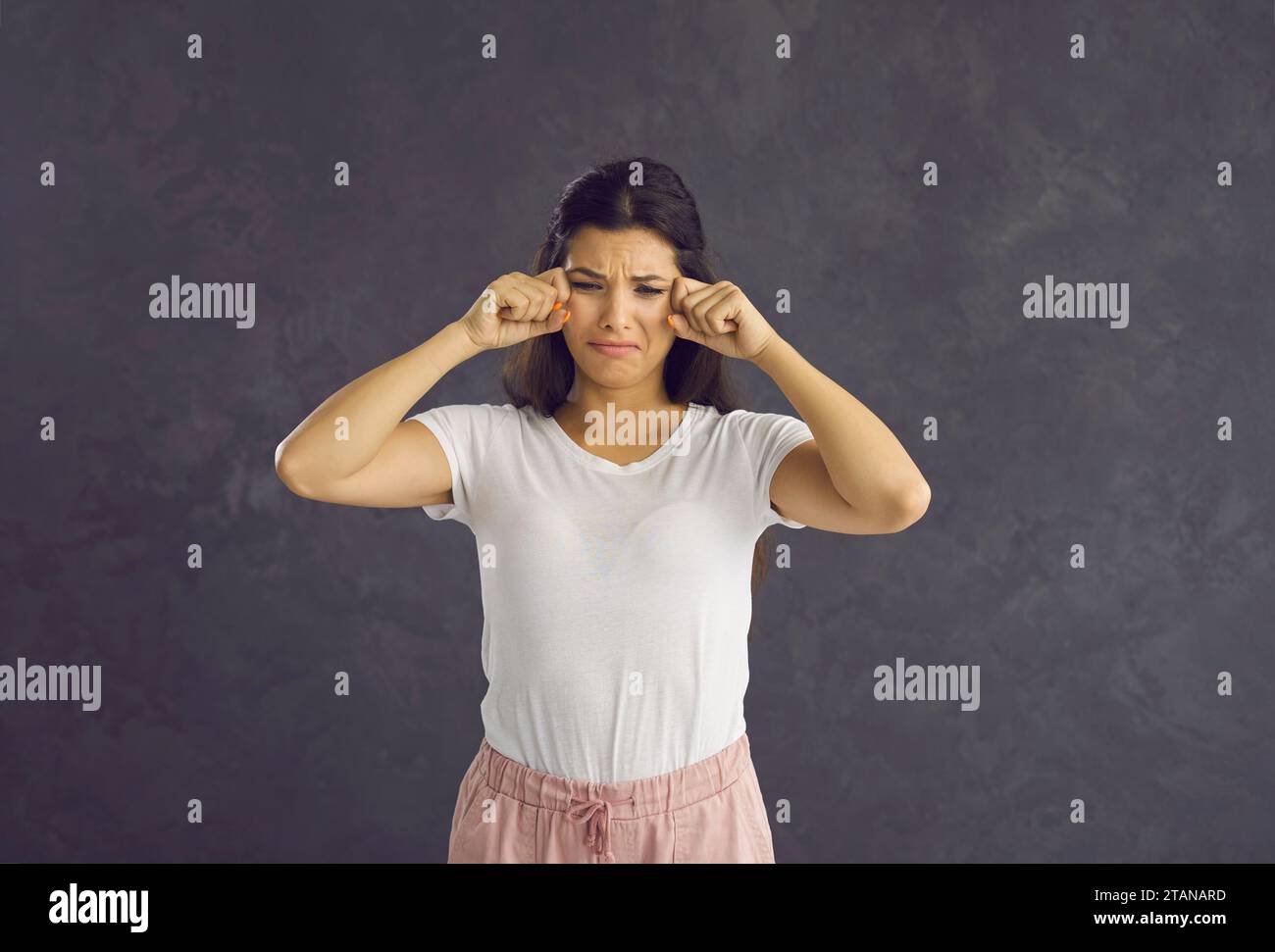 Tears crying cries cry hi-res stock photography and images - Alamy