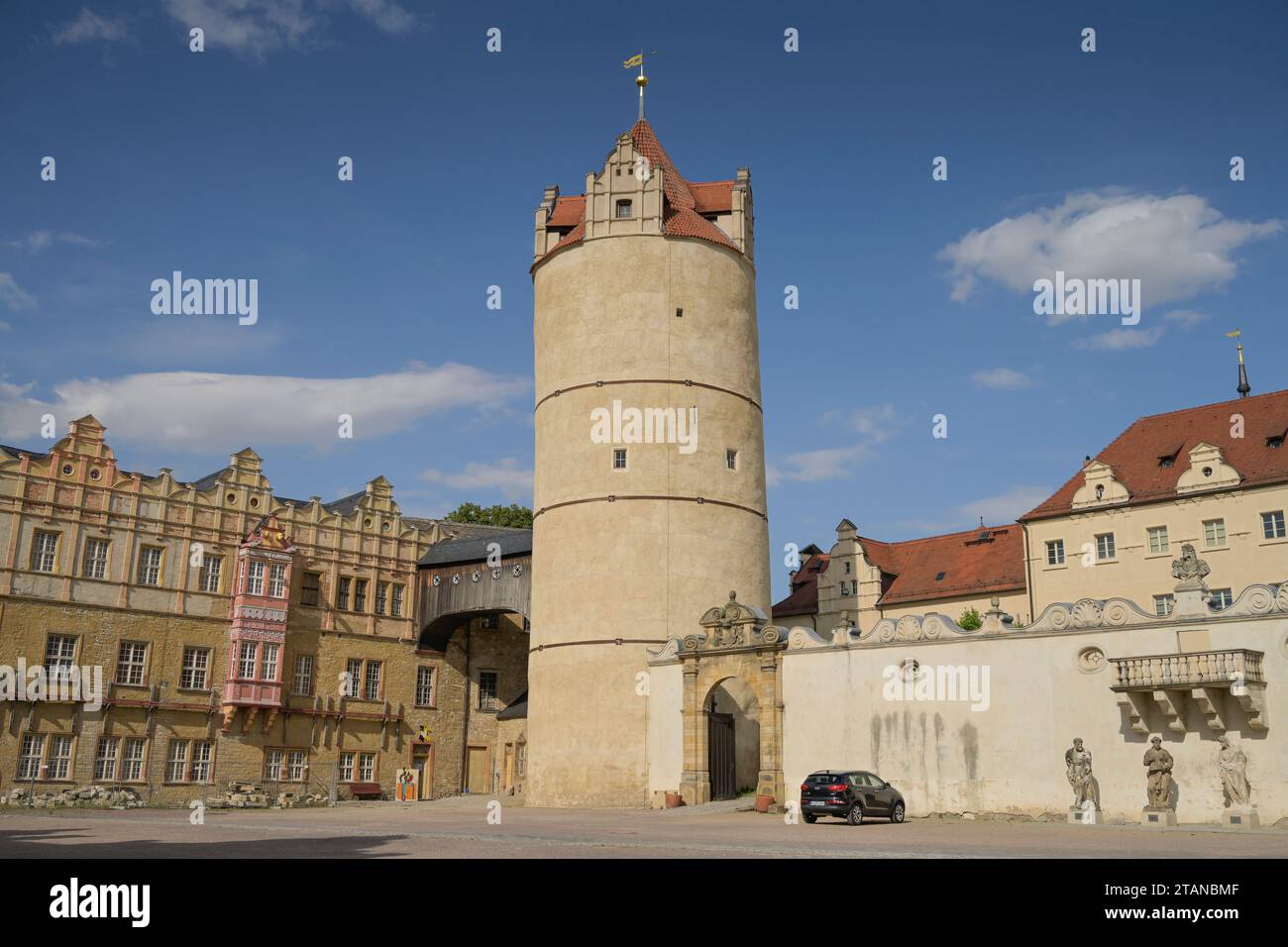 Eulenspiegelturm bernburg castle hi-res stock photography and images ...