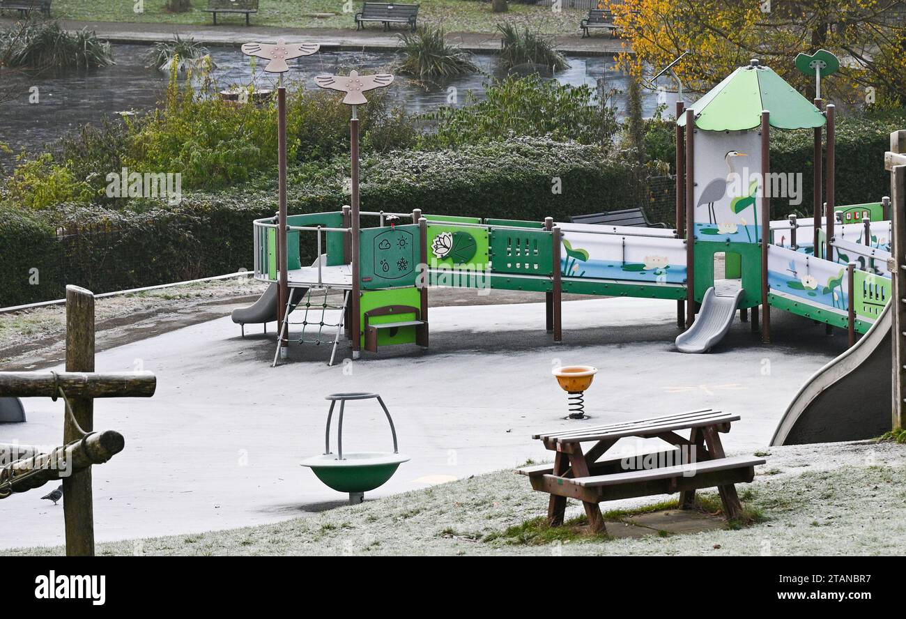 Playground equiptment hi-res stock photography and images - Alamy