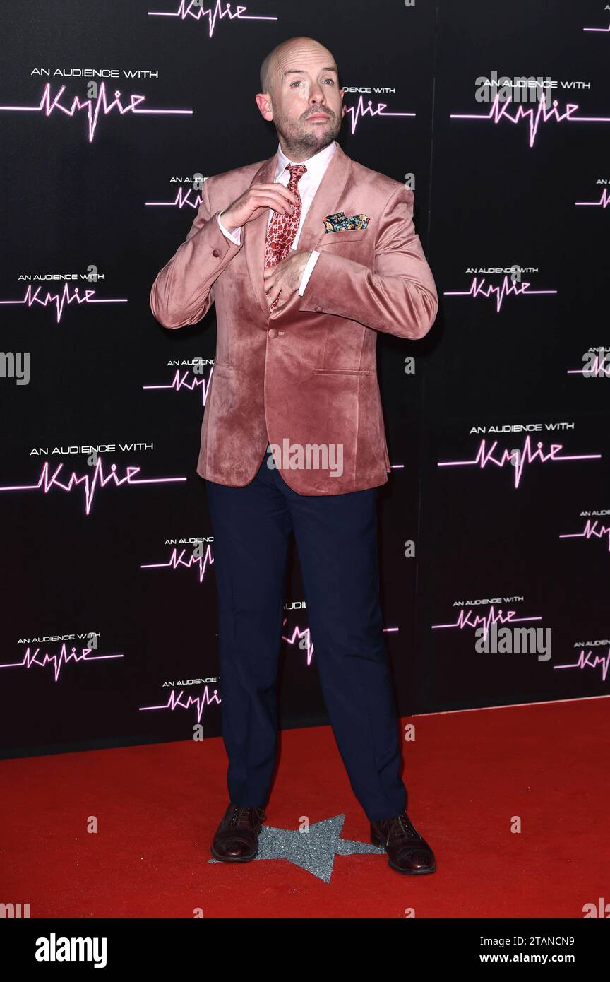 Tom Allen bei der Ankunft zum Konzert An Audience with Kylie in der ...