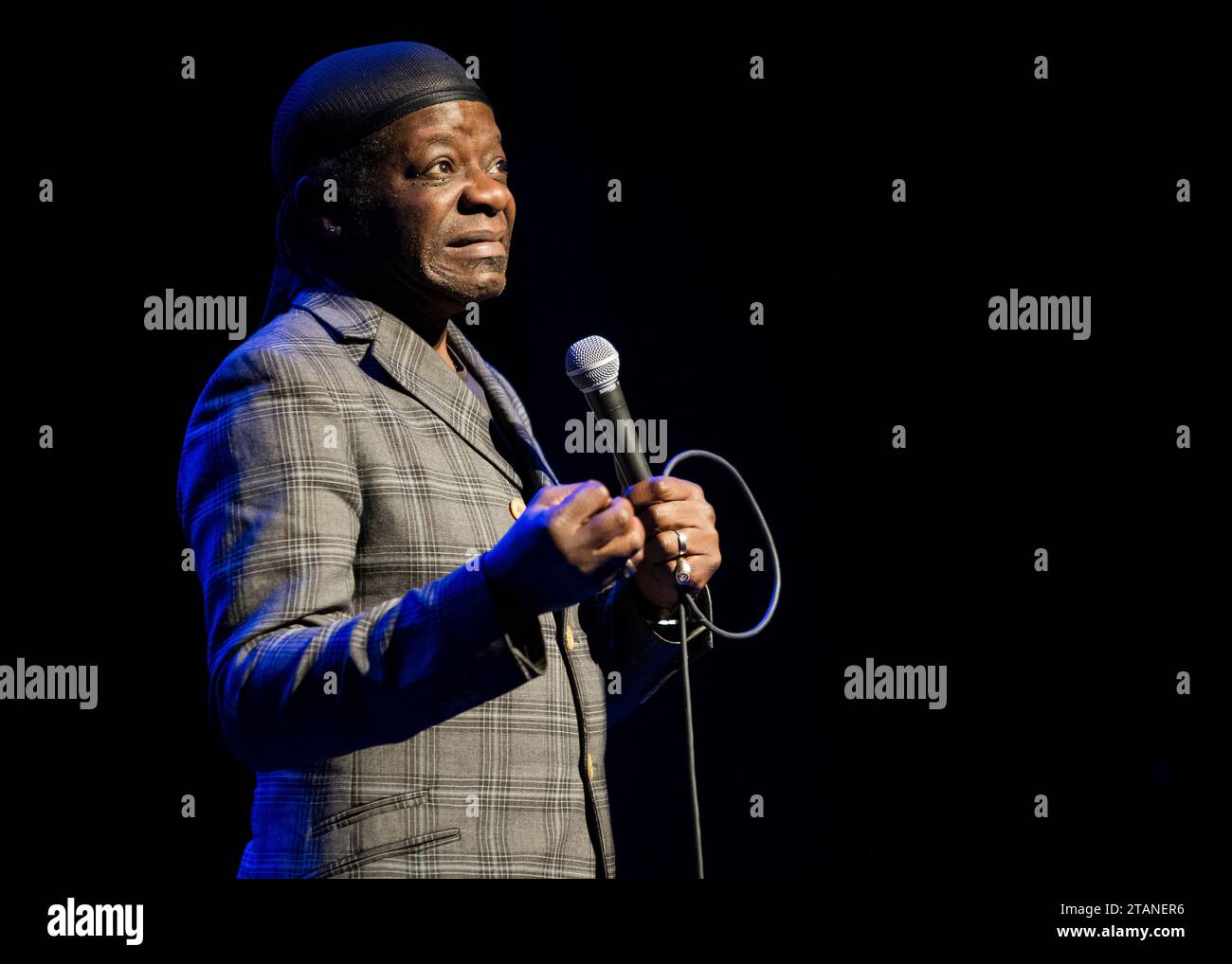 Stephen K Amos, Stand Up Comedian, Oxymoron UK Tour, Palace Theatre ...