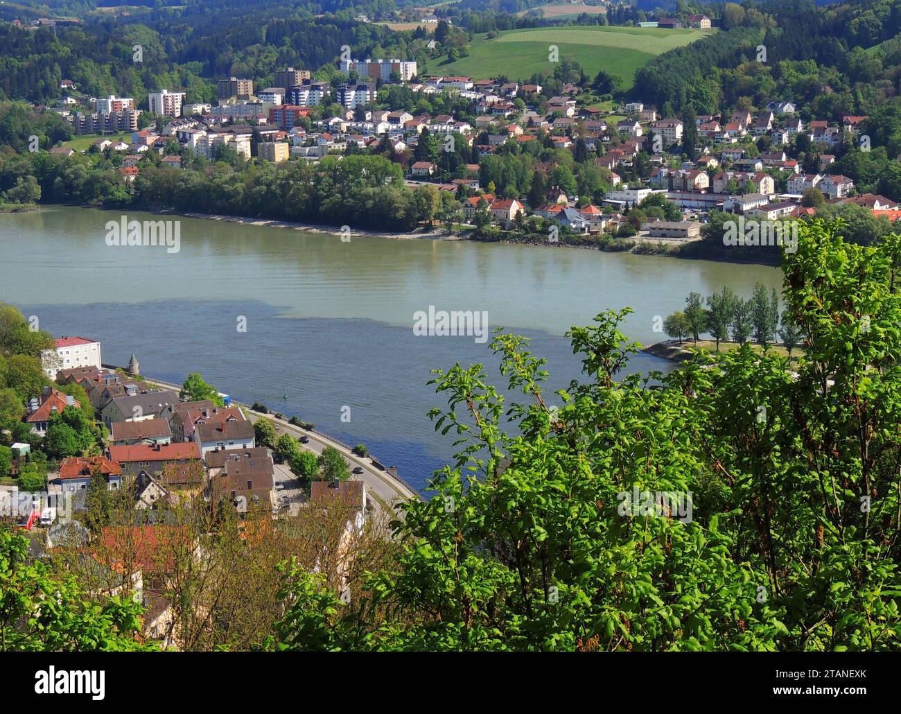Der zusammenfluss der flusse inn donau and ilz hi-res stock photography ...