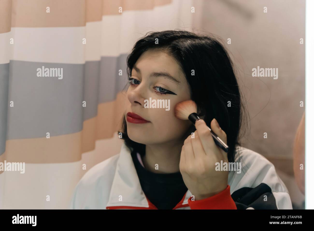 Subtle application hi-res stock photography and images - Alamy