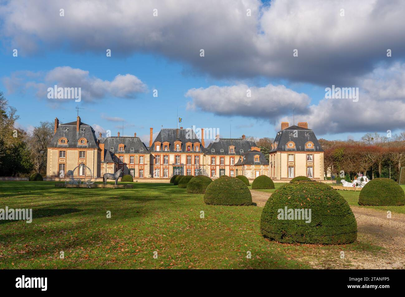 Chateau de Breteuil in the Chevreuse Valley - France Stock Photo - Alamy
