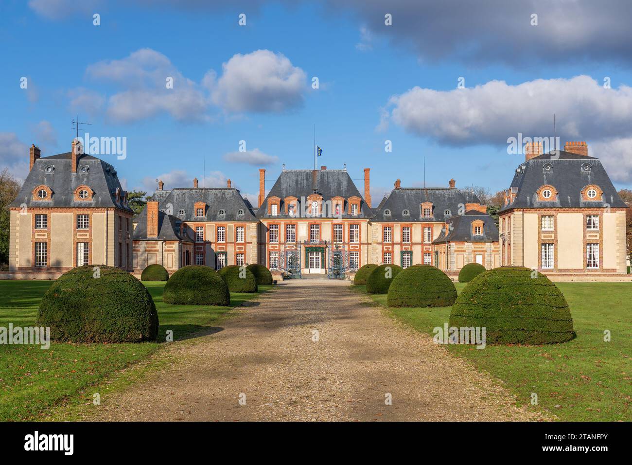 Chateau de Breteuil in the Chevreuse Valley - France Stock Photo - Alamy