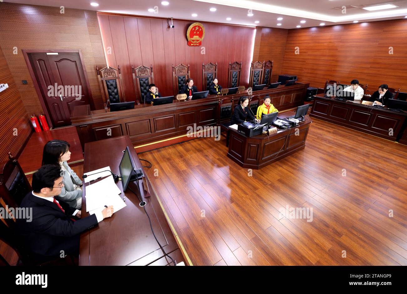 Mock trial court hi-res stock photography and images - Alamy
