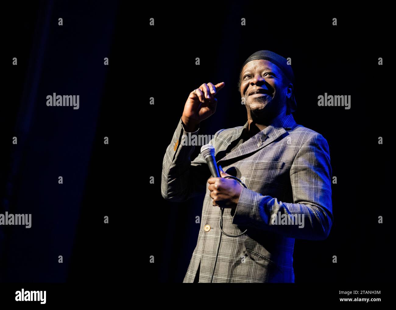 I used to say my mother was shirley bassey hi-res stock photography and ...