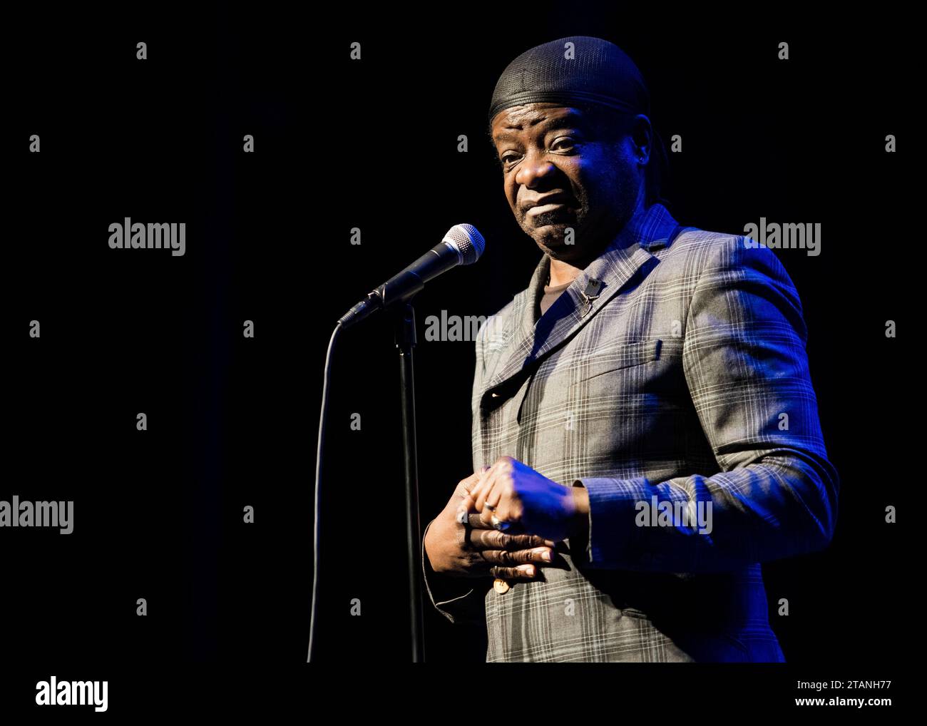 I used to say my mother was shirley bassey hi-res stock photography and images - Alamy