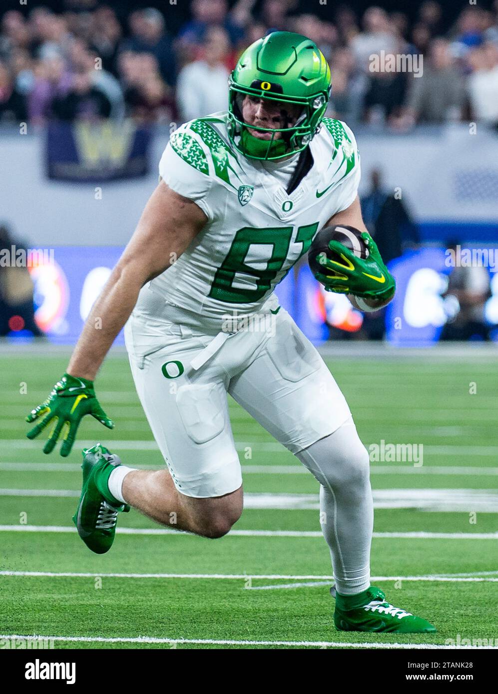 Allegiant Stadium. 01st Dec, 2023. NV U.S.A.Oregon tight end Casey ...