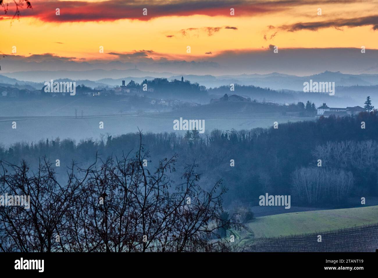 Haze on hills hi-res stock photography and images - Alamy