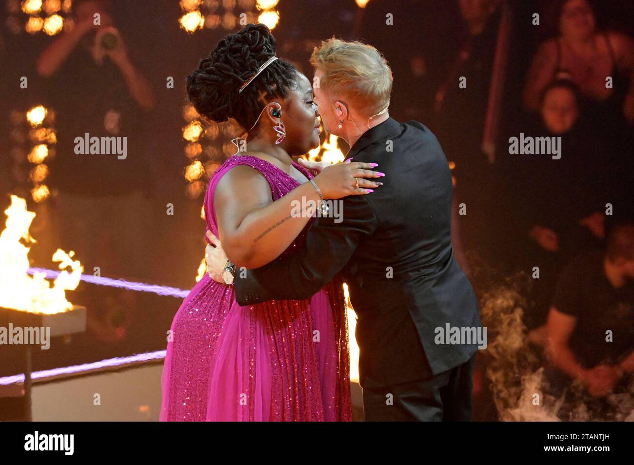 Emely Myles und Ronan Keating im Halbfinale der 13. Staffel der ...