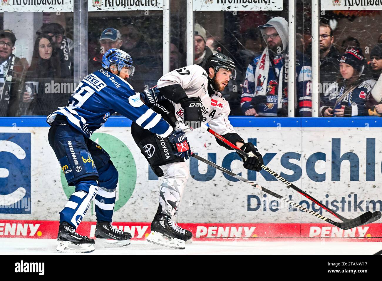 Iserlohn, Deutschland. 01st Dec, 2023. Brady Austin (Koelner Haie, #57 ...