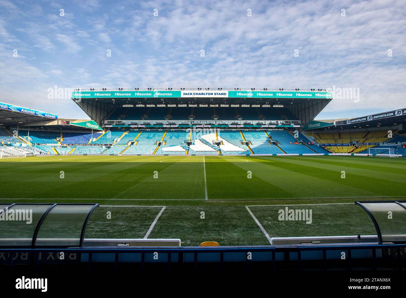A general view inside elland road hi-res stock photography and images ...