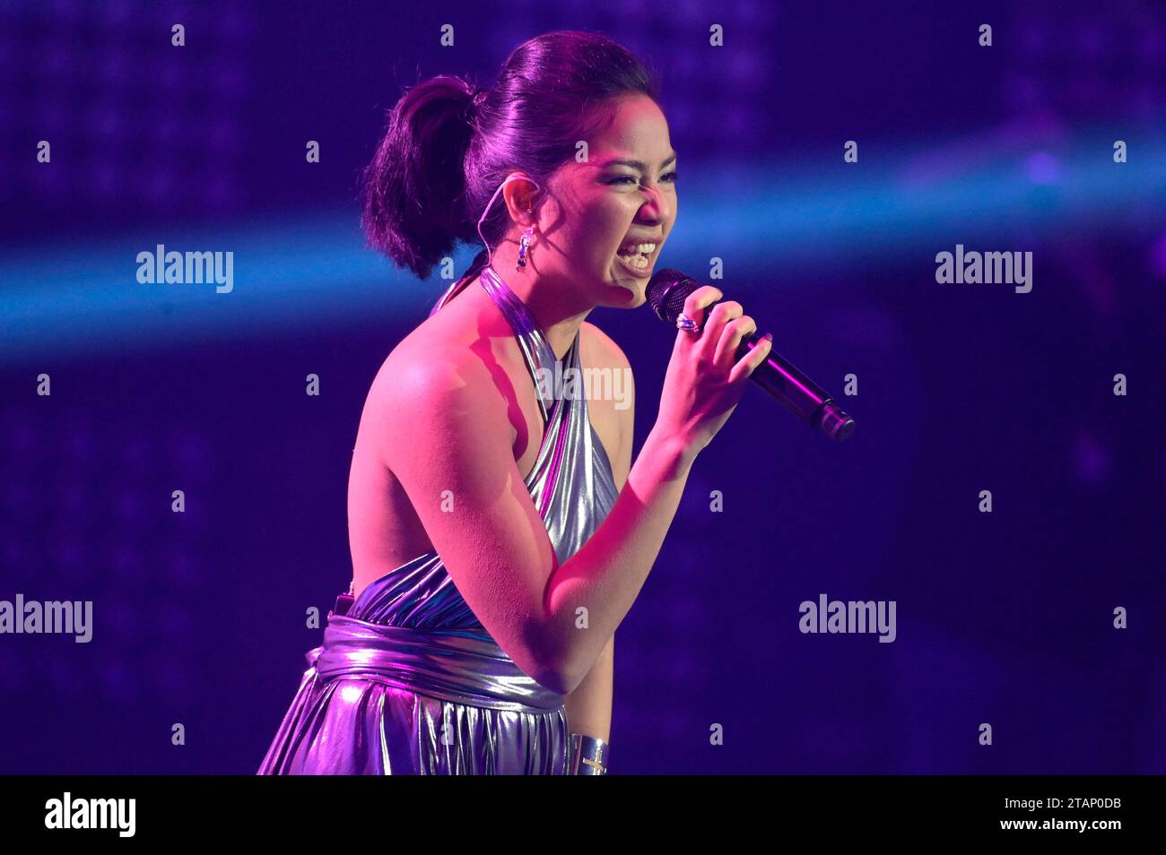 Joy Esquivias im Halbfinale der 13. Staffel der Castingshow The Voice ...