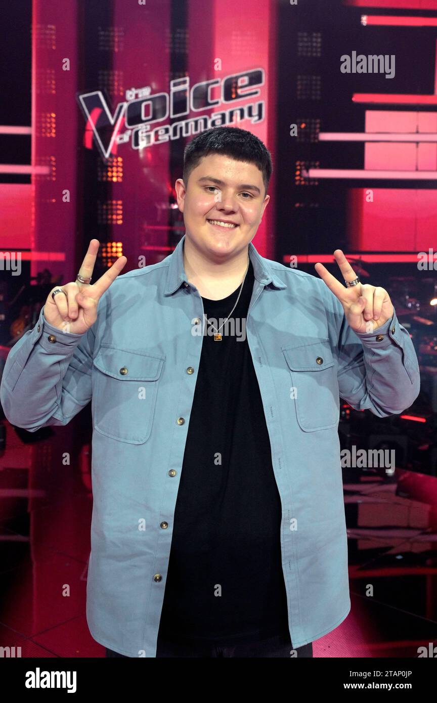 Marc Altergott im Halbfinale der 13. Staffel der Castingshow The Voice ...