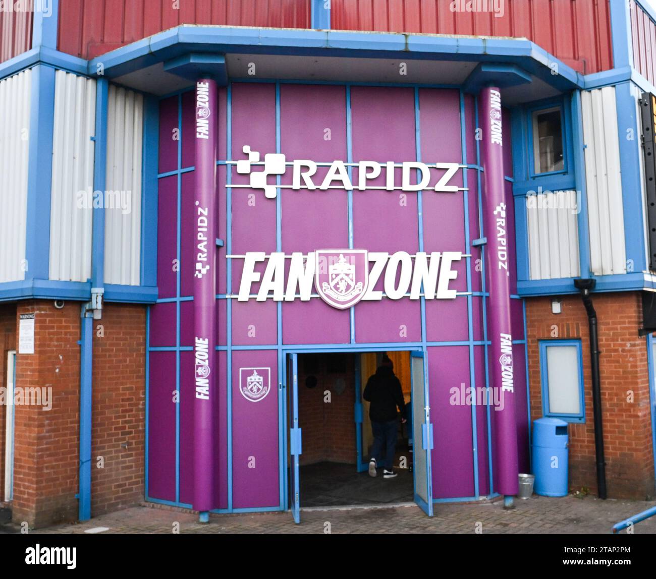 Turf Moor, Burnley, Lancashire, UK. 2nd Dec, 2023. Premier League ...