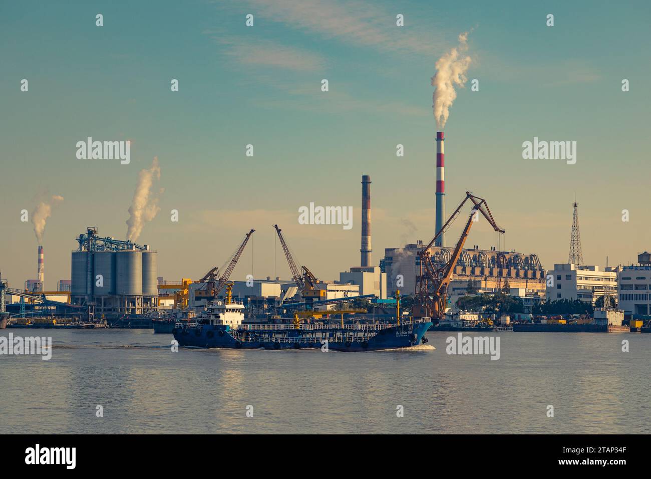 ship river factory Stock Photo - Alamy