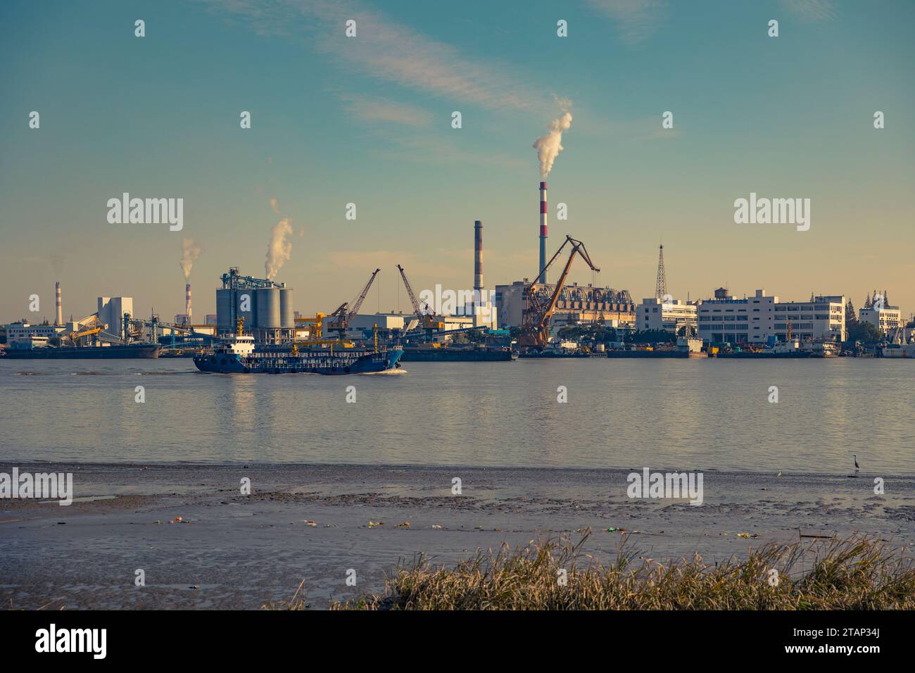 ship river factory Stock Photo - Alamy