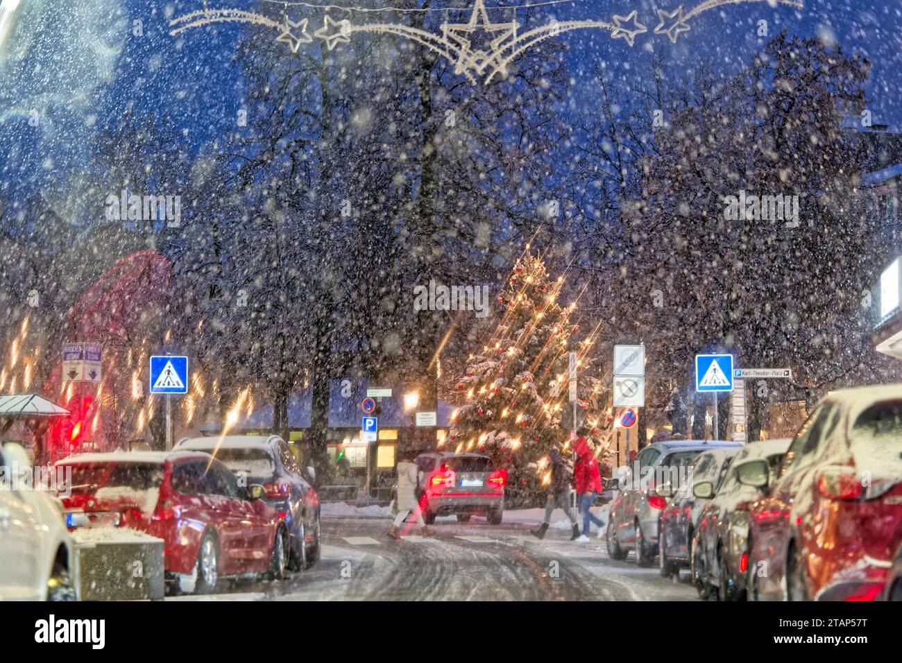Winteridylle. Vorweihnachtliche Stimmung im oberbayerischen Traunstein ...