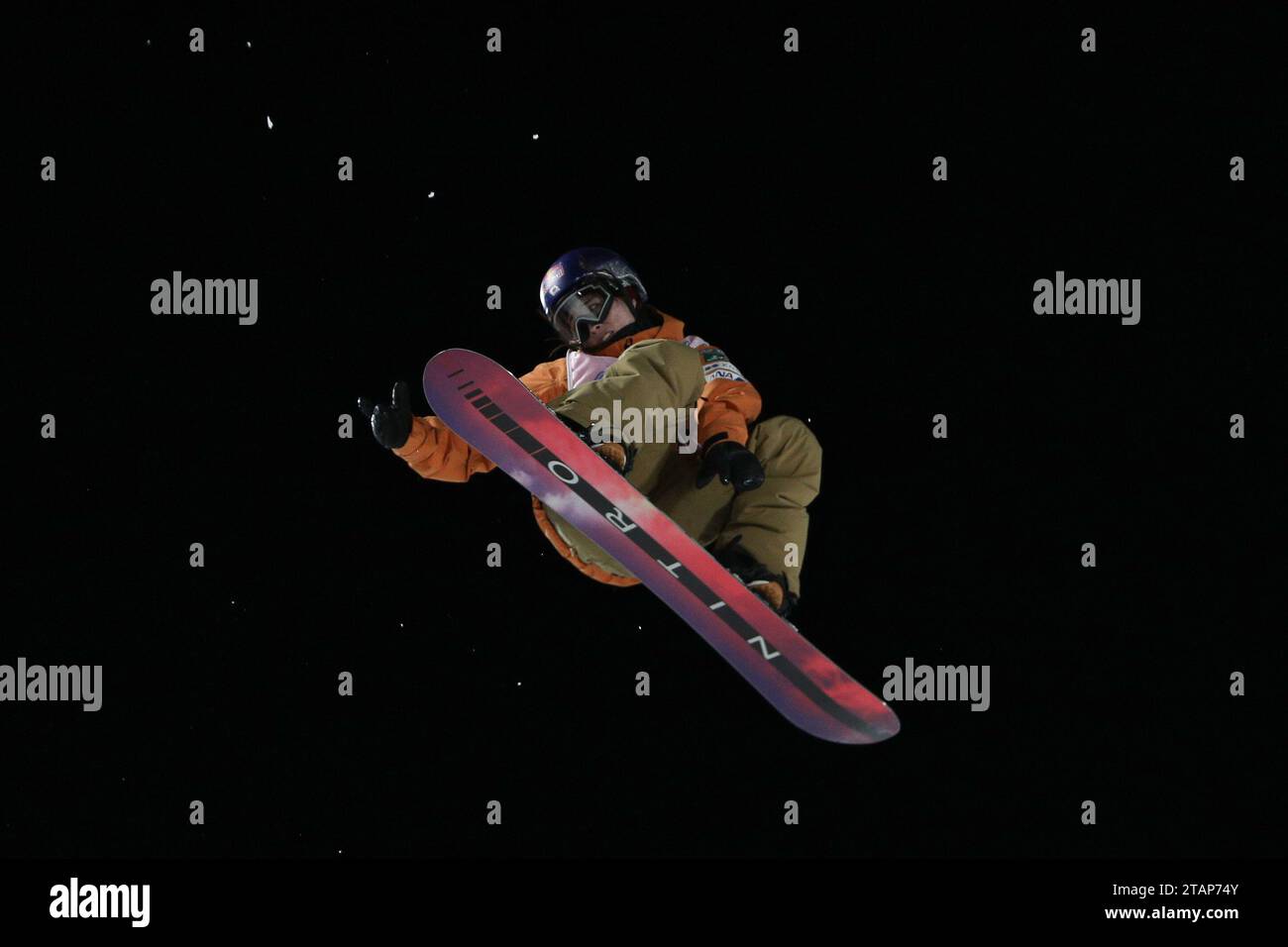 Beijing, China. 2nd Dec, 2023. Onitsuka Miyabi of Japan competes during ...