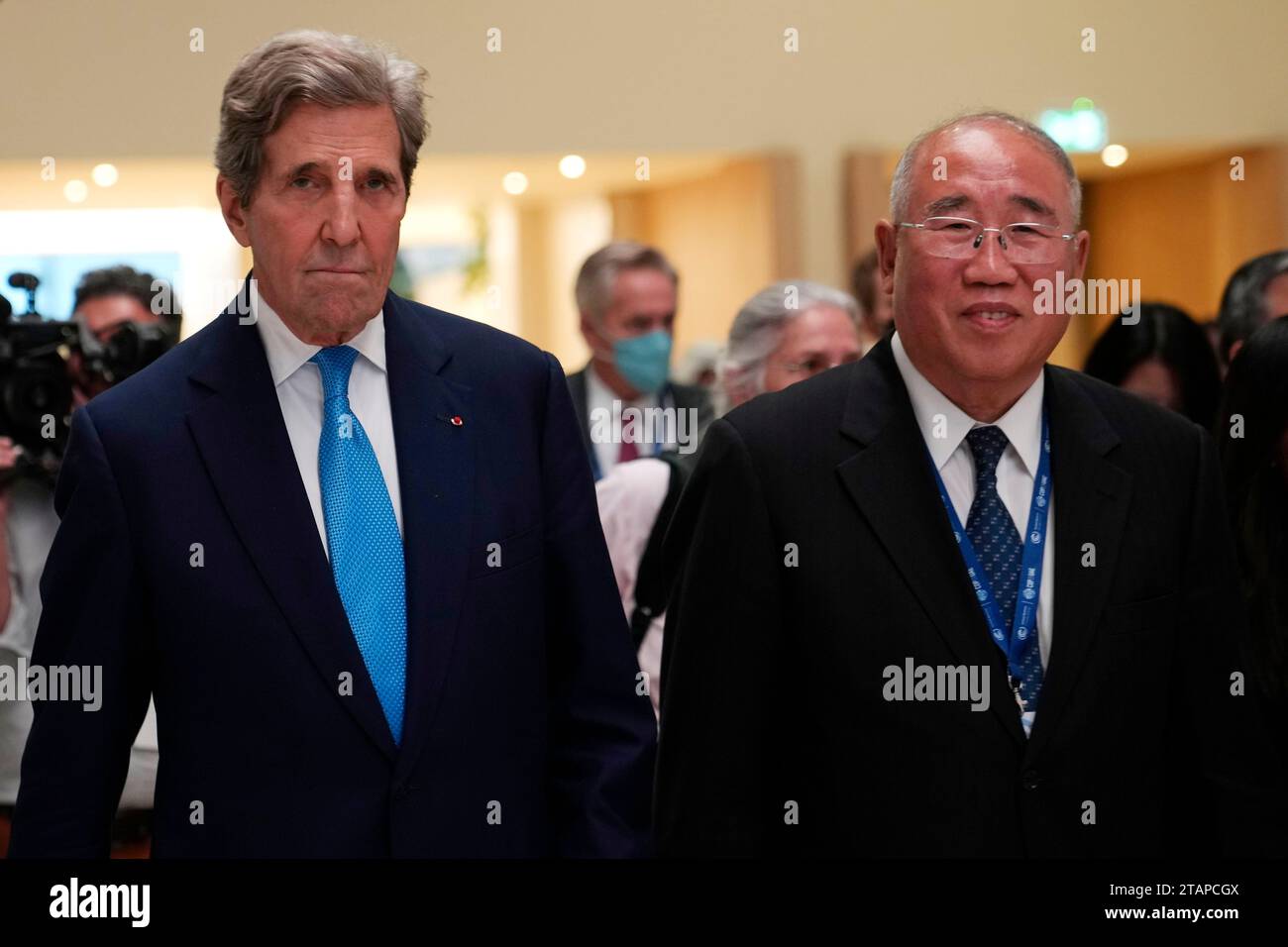 John Kerry, U.S. Special Presidential Envoy for Climate, left, and Xie ...