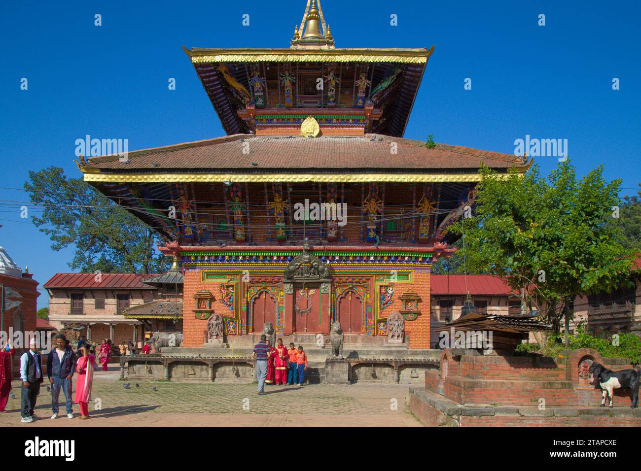 Nepal, Kathmandu Valley, Changu Narayan, hindu temple Stock Photo - Alamy