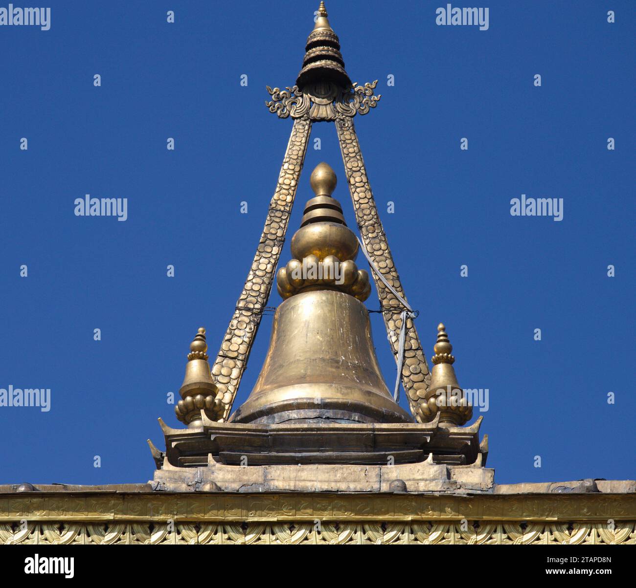 Changu narayan temple hi-res stock photography and images - Alamy