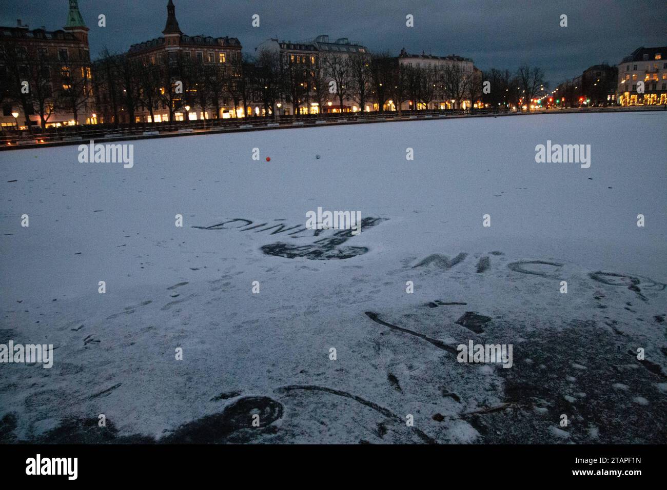 2 december 2023 hi-res stock photography and images - Alamy