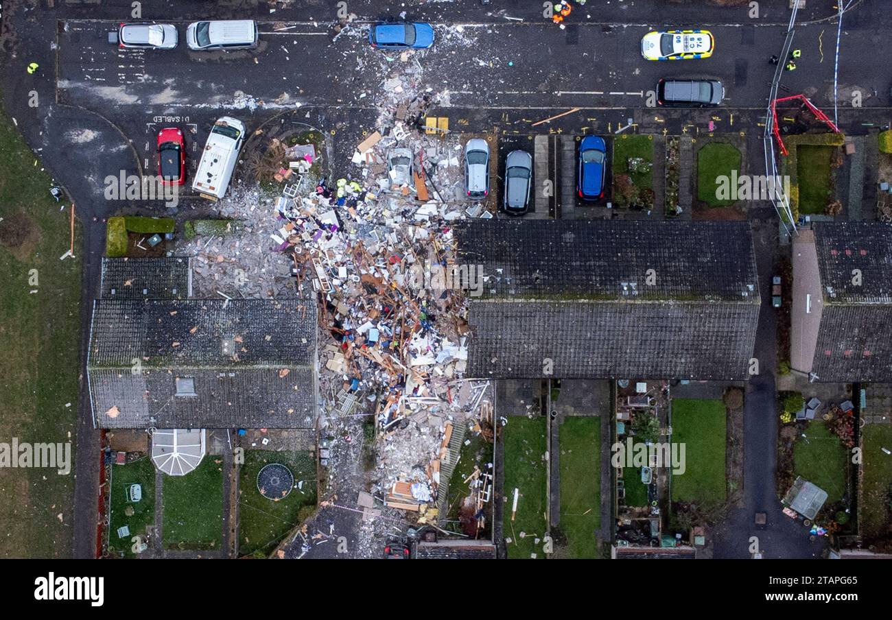 The scene on Baberton Mains Avenue, Edinburgh, after an 84-year-old man ...