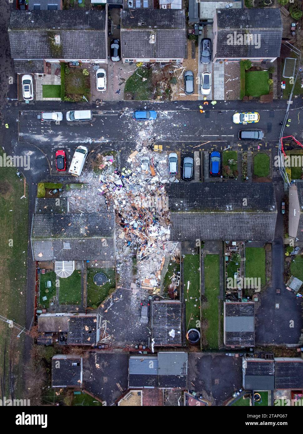 The scene on Baberton Mains Avenue, Edinburgh, after an 84-year-old man ...