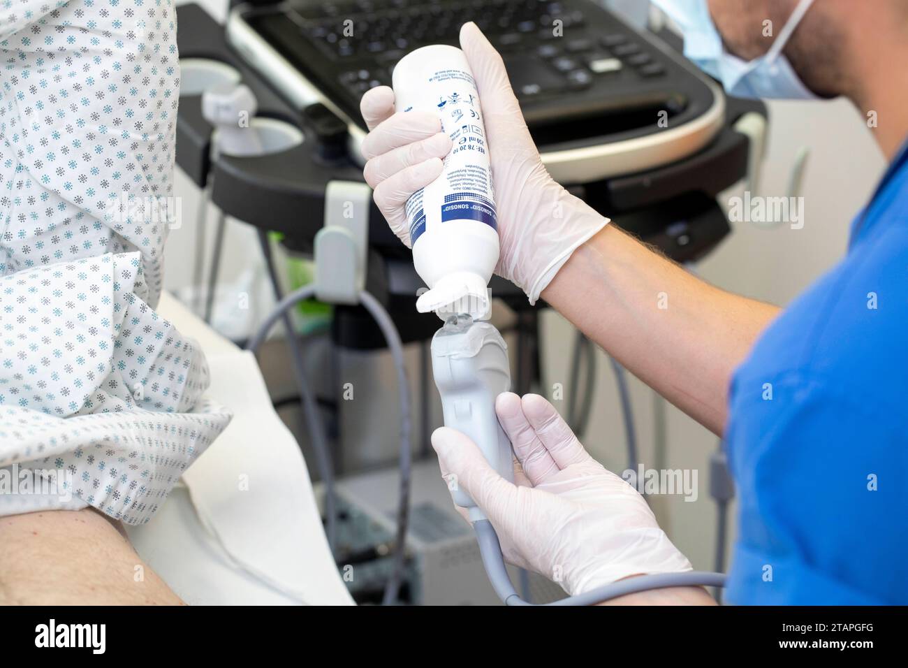 Coupling gel hi-res stock photography and images - Alamy