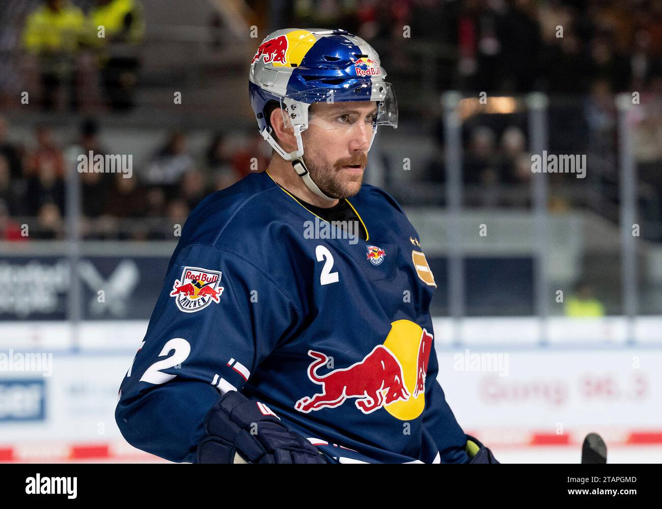 Muenchen, Deutschland. 01st Dec, 2023. Andrew MacWilliam (EHC Red Bull ...