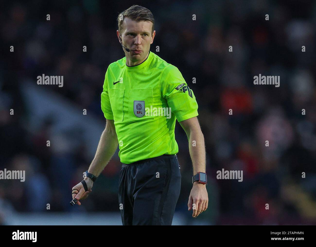 SAM BARROTT match referee during the Sky Bet Championship match ...