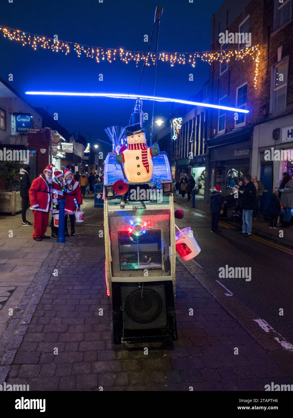 Sheerness, Kent, UK. 2nd Dec, 2023. The annual Christmas Lantern Parade ...