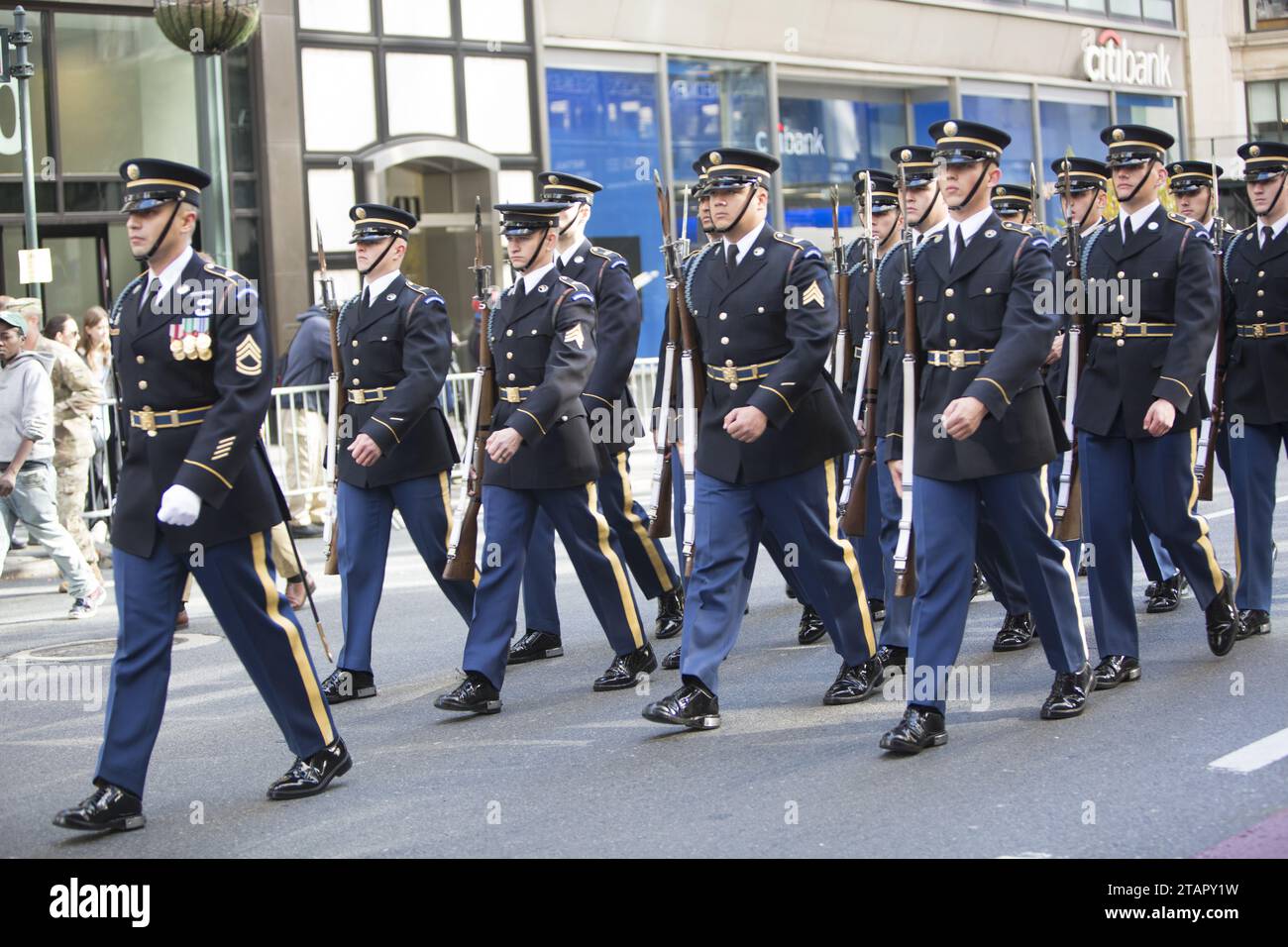 Us army uniforms hi-res stock photography and images - Alamy