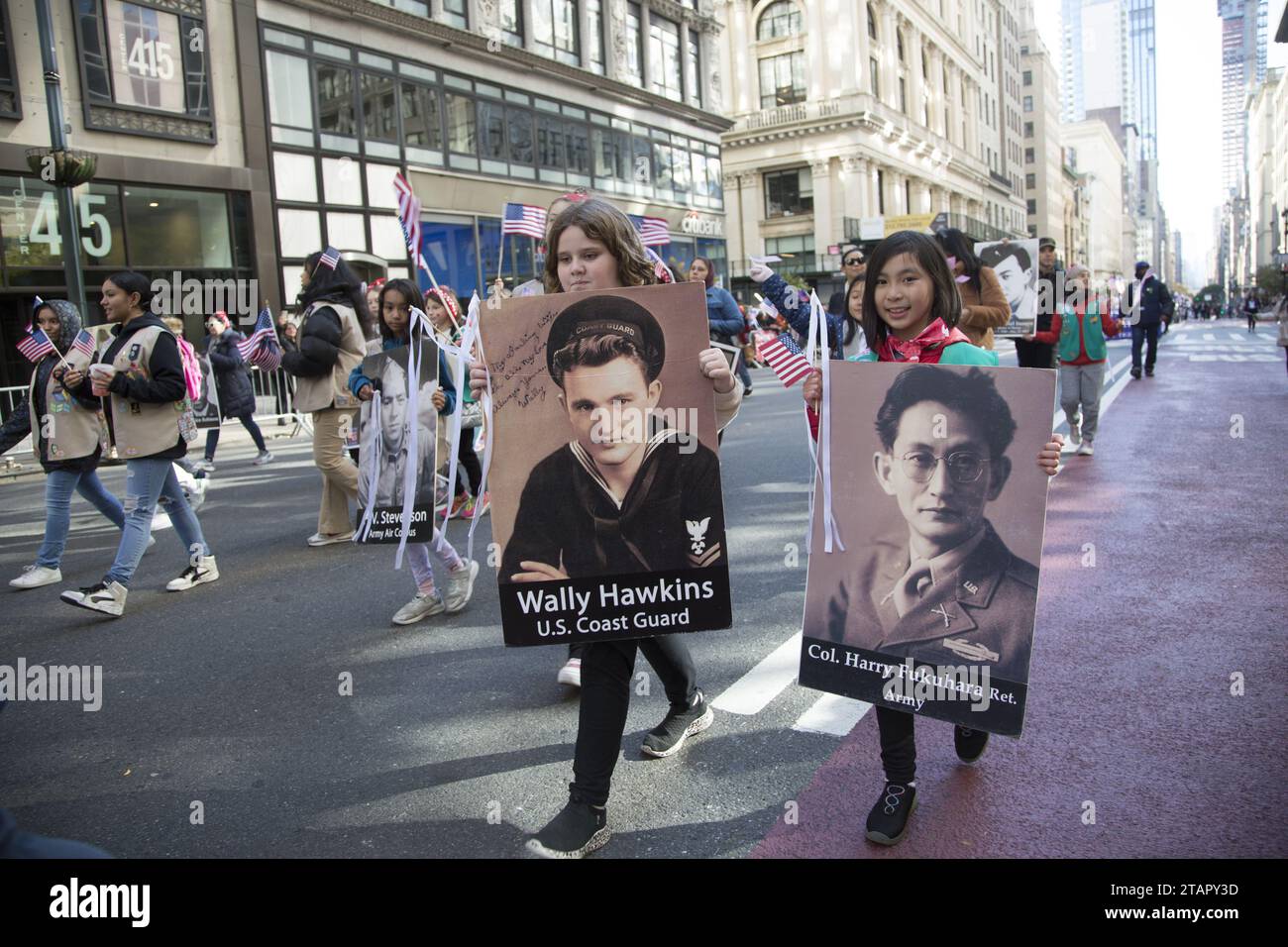 Tens of thousands marched in the New York City Veterans Day Parade ...