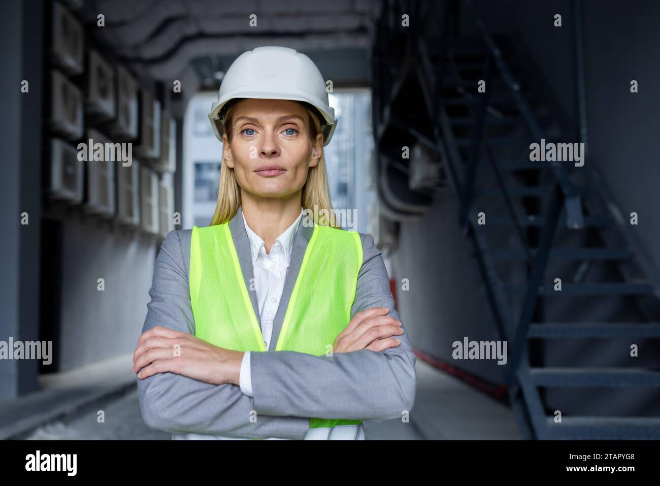 Inspector engineer owner project hi-res stock photography and images ...