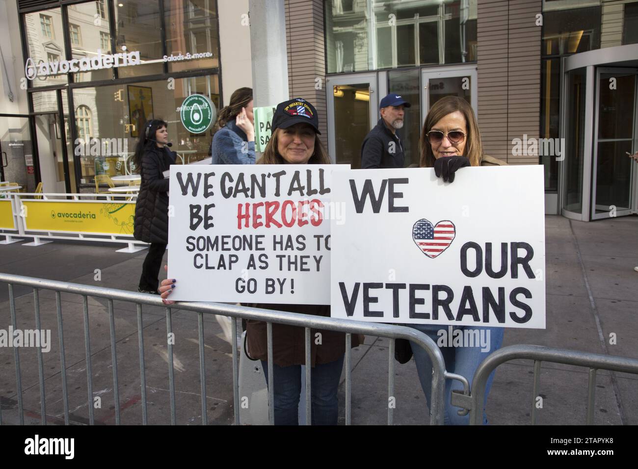 Tens of thousands marched in the New York City Veterans Day Parade ...