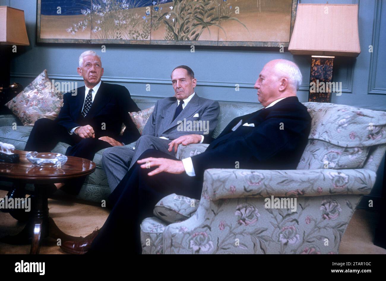 NEW YORK, NY - MAY 25: (L-R) Harry F. Vickers, former General Douglas ...