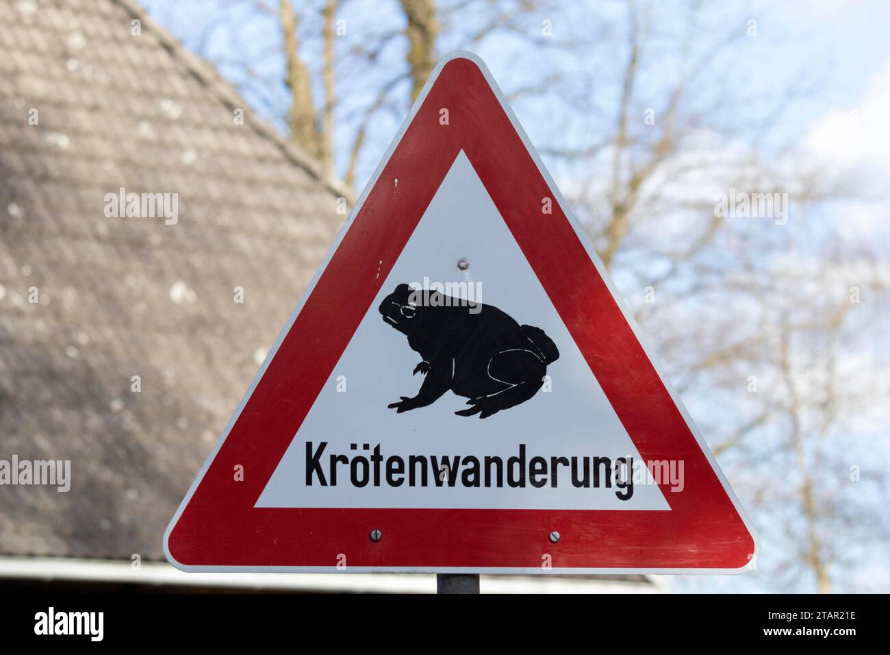 Warning sign for toad migration in the Duvenstedter Brook nature ...