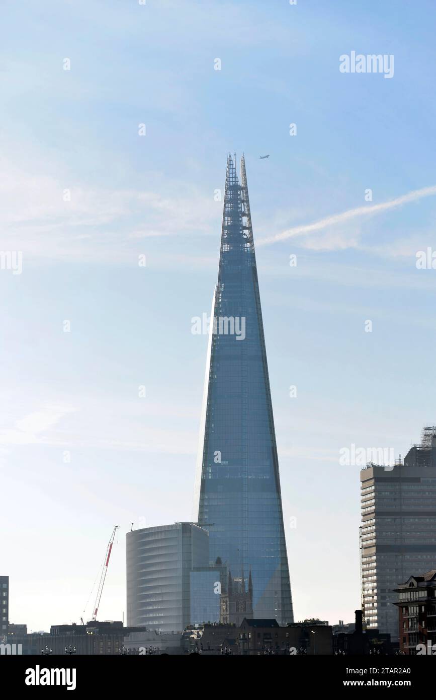 Renzo piano architecture london hi-res stock photography and images - Alamy