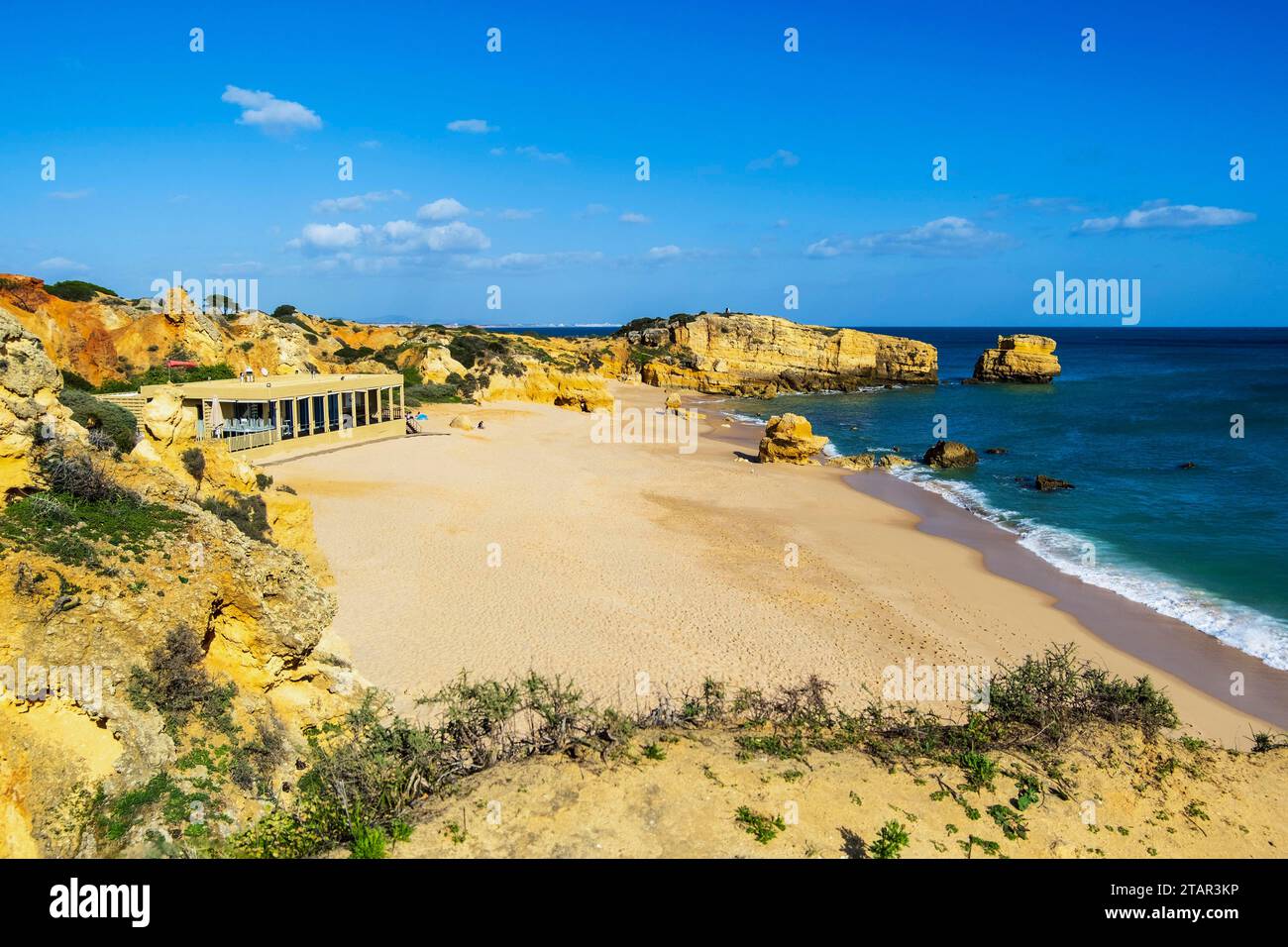 Beautiful beach albufeira algarve hi-res stock photography and images ...