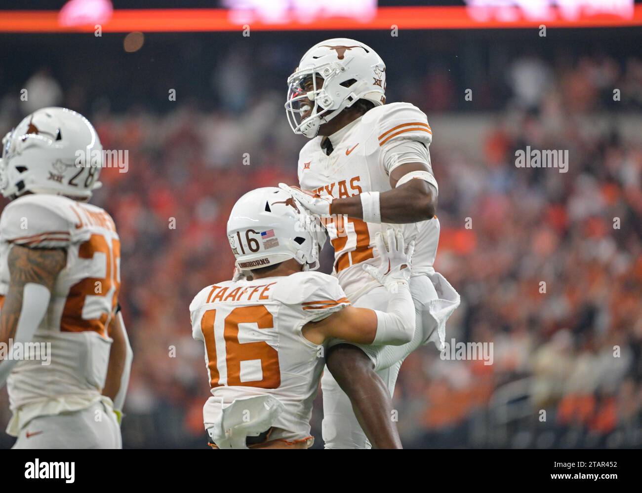 Arlington, Texas, USA. 2nd Dec, 2023. Texas Longhorns defensive back ...