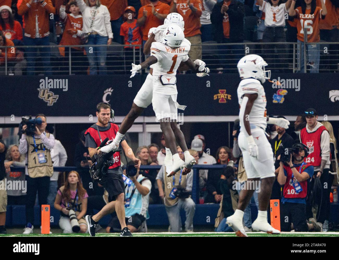 Arlington, Texas, USA. 2nd Dec, 2023. Texas Longhorns wide receiver ...