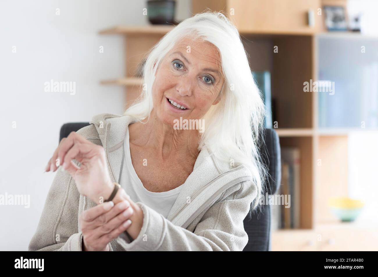58 years old woman hi-res stock photography and images - Alamy