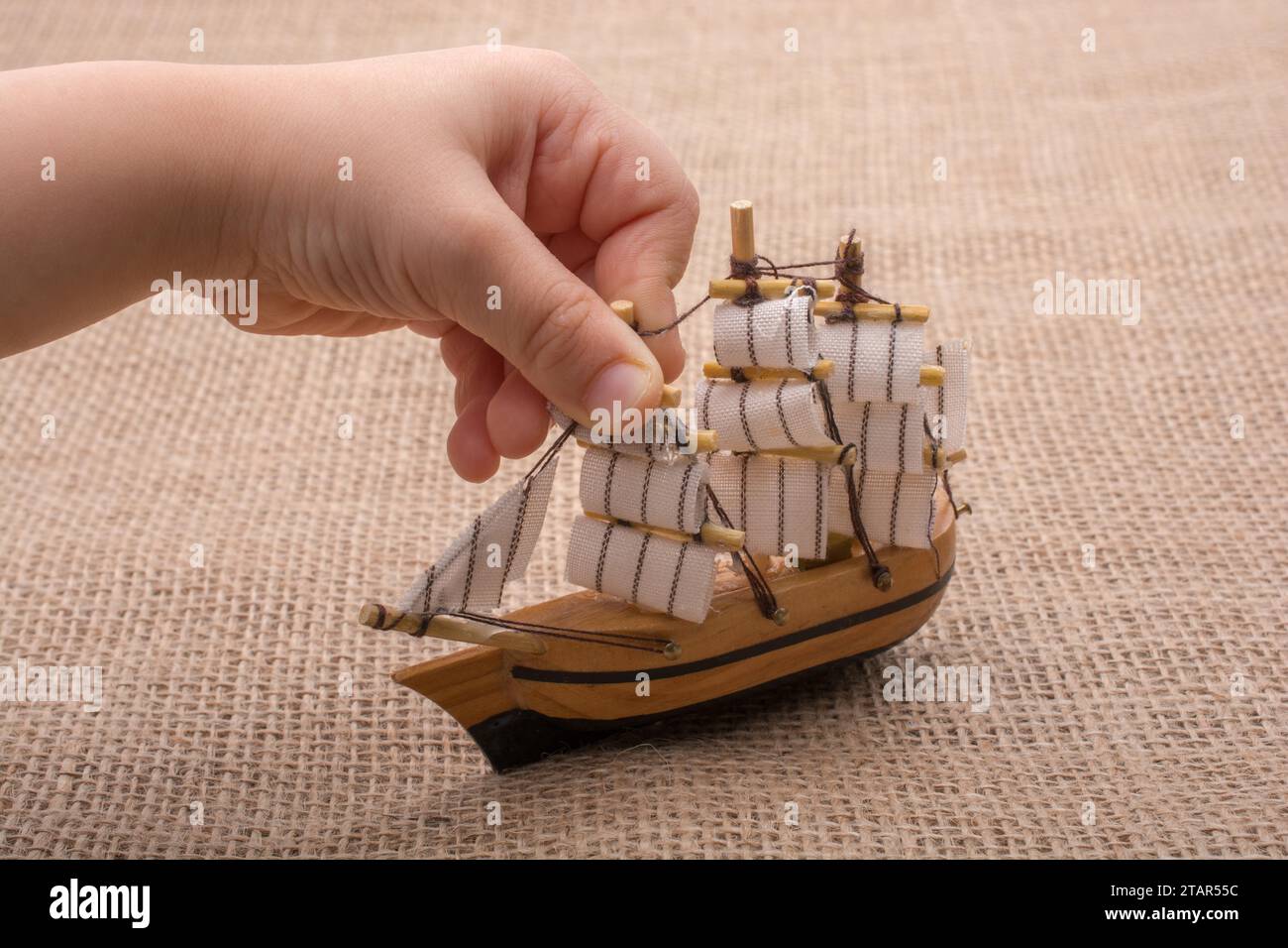 Hand made sail hi-res stock photography and images - Alamy