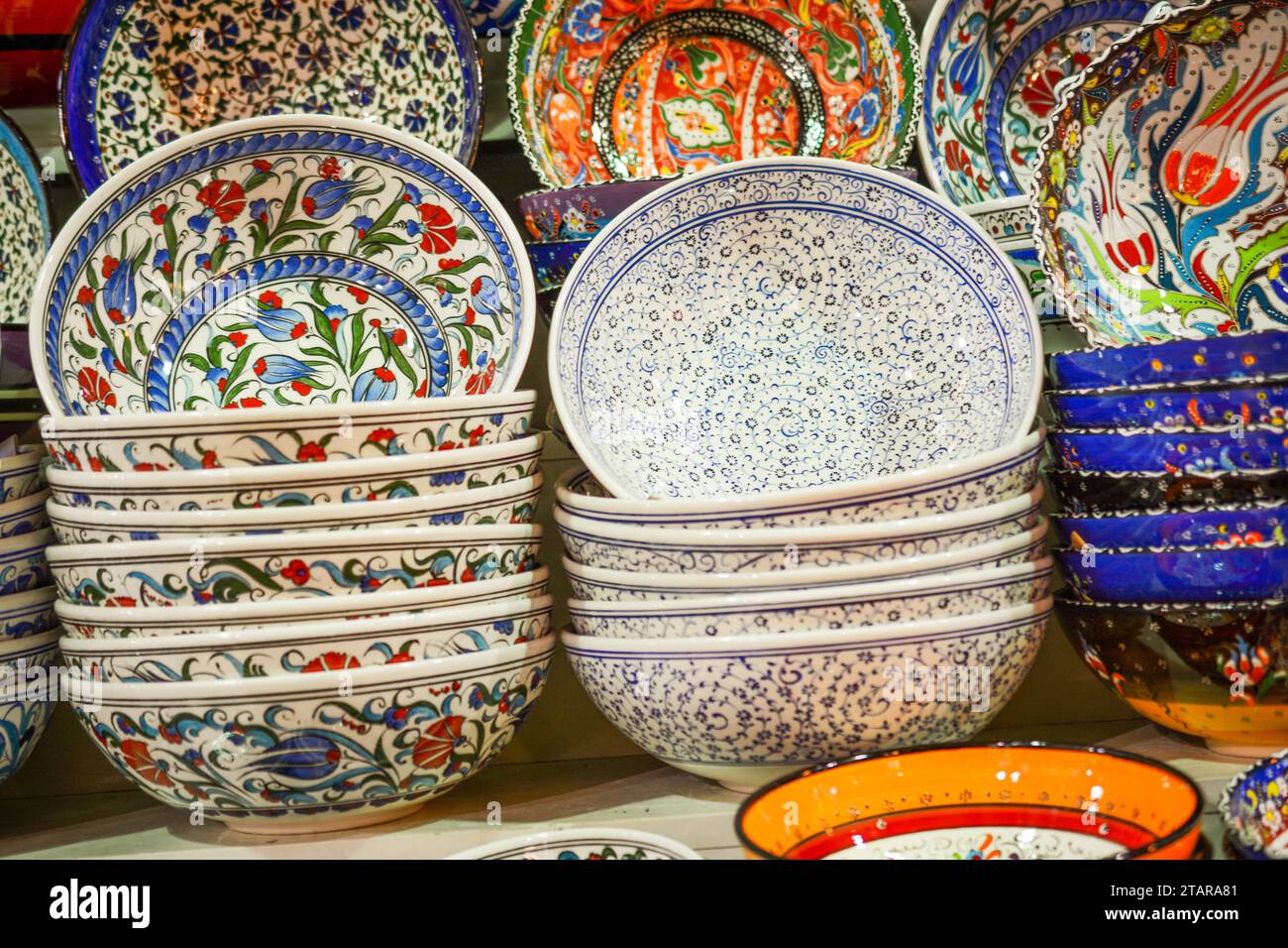 Turkish pottery porcelain hi-res stock photography and images - Alamy