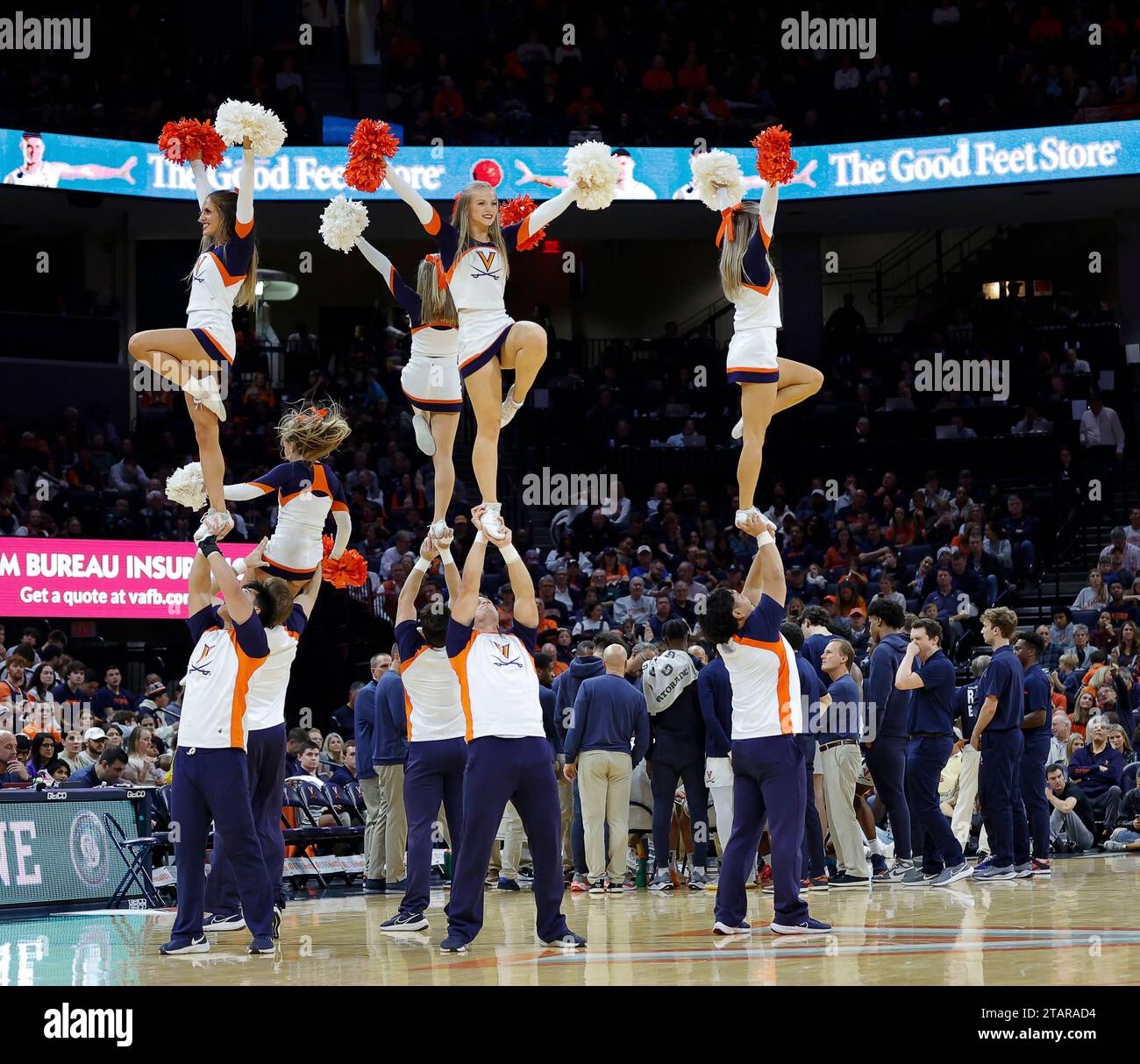 Charlottesville, VA, USA. 02nd Dec, 2023. Virginia cheerleaders perform ...
