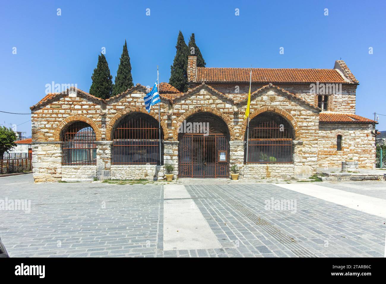 ARTA, EPIRUS, GREECE - AUGUST 21, 2023: Typical Street and building at ...